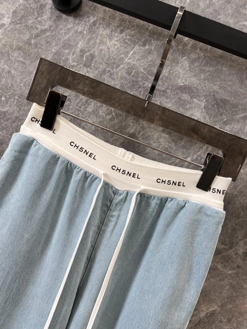 Brand-original Chanel Jeans