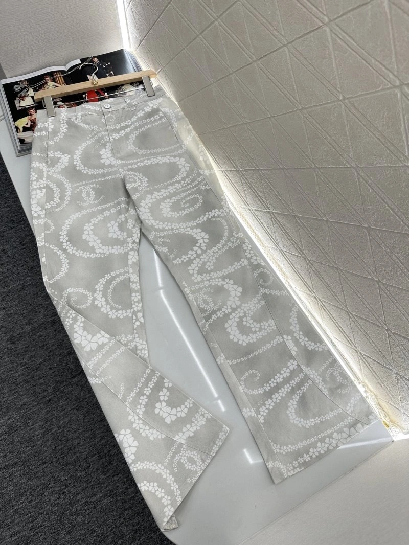 Chanel Jeans