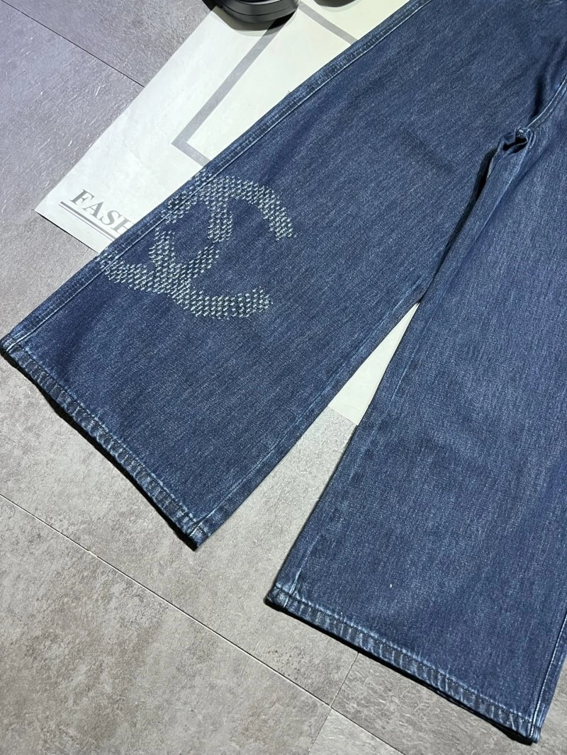 Brand-original Chanel Jeans