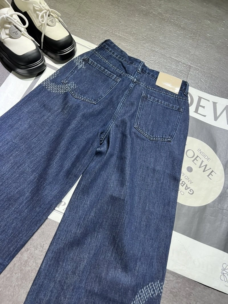 Brand-original Chanel Jeans