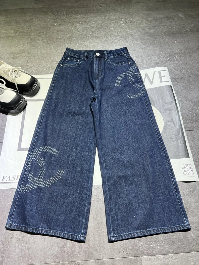 Brand-original Chanel Jeans