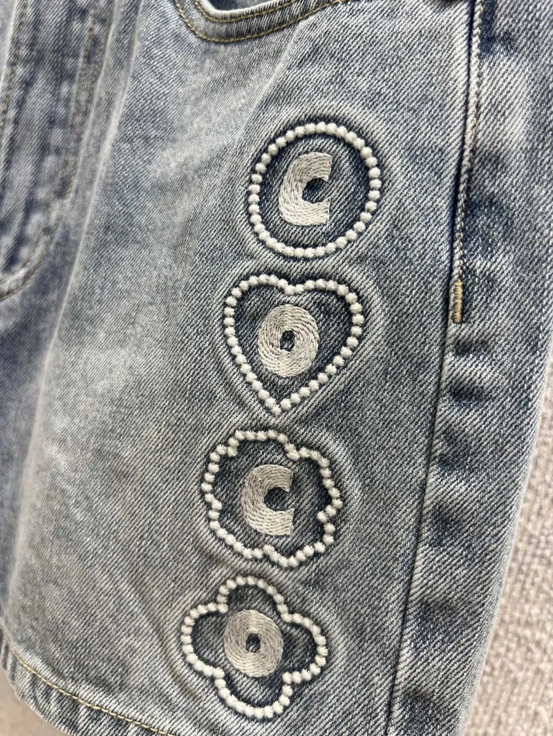 Brand-original Chanel Jeans