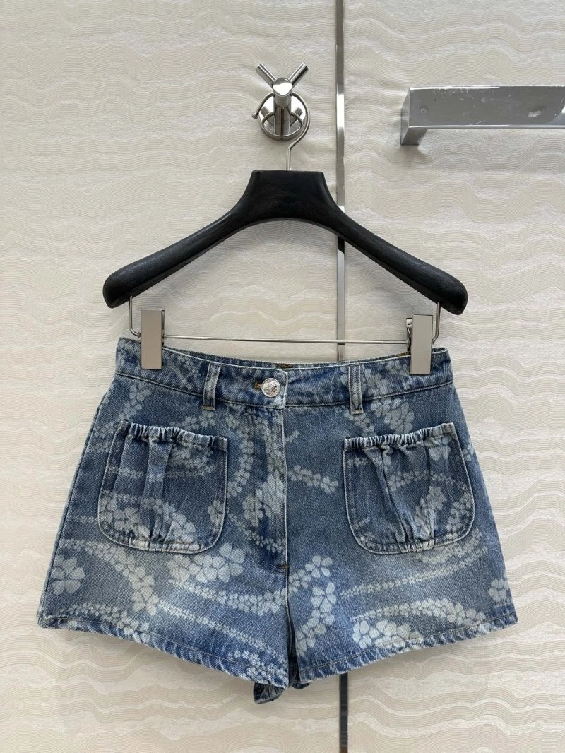 Chanel Jeans