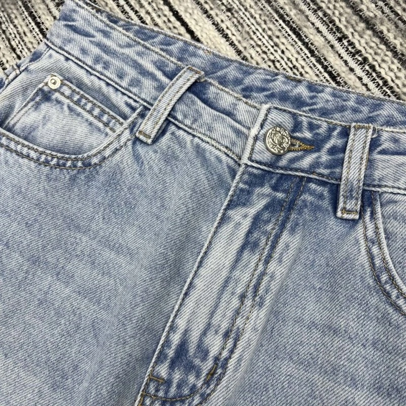 Legit Chanel Jeans