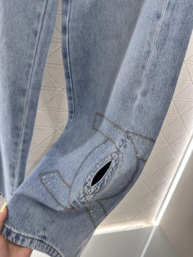 Legit Chanel Jeans