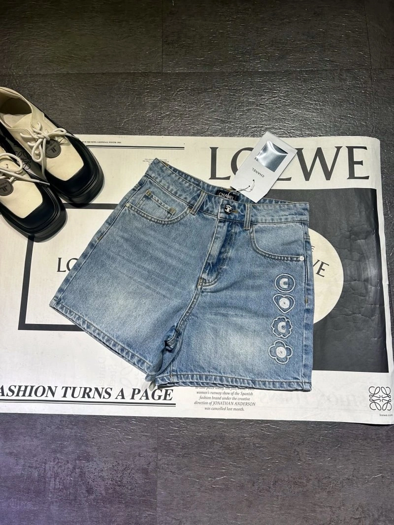 Chanel Jeans