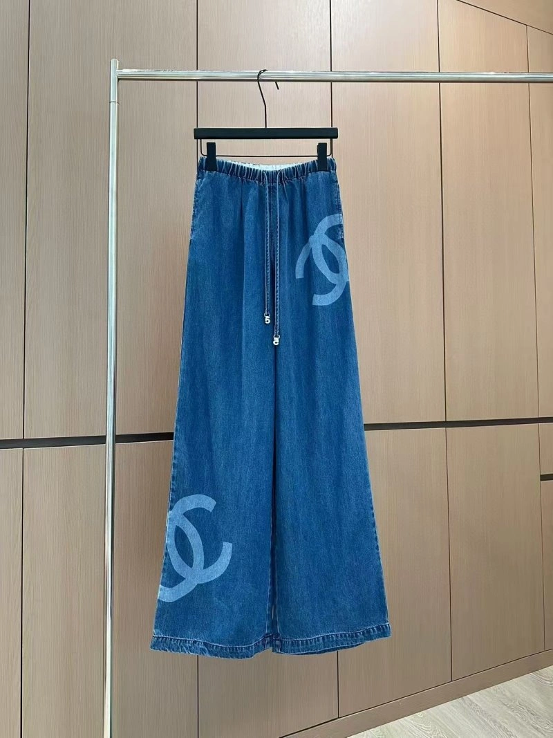 Chanel Jeans