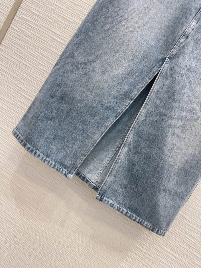 Bargain Chanel Jeans