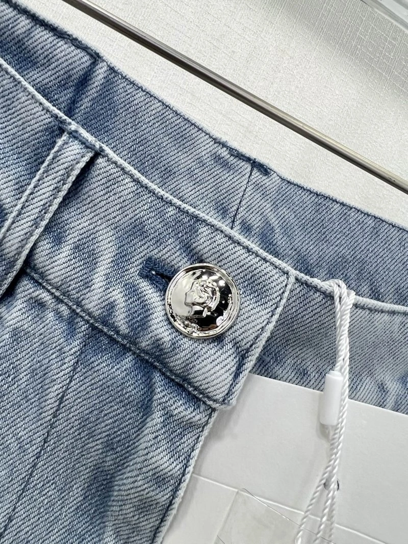 Cut-rate Chanel Jeans