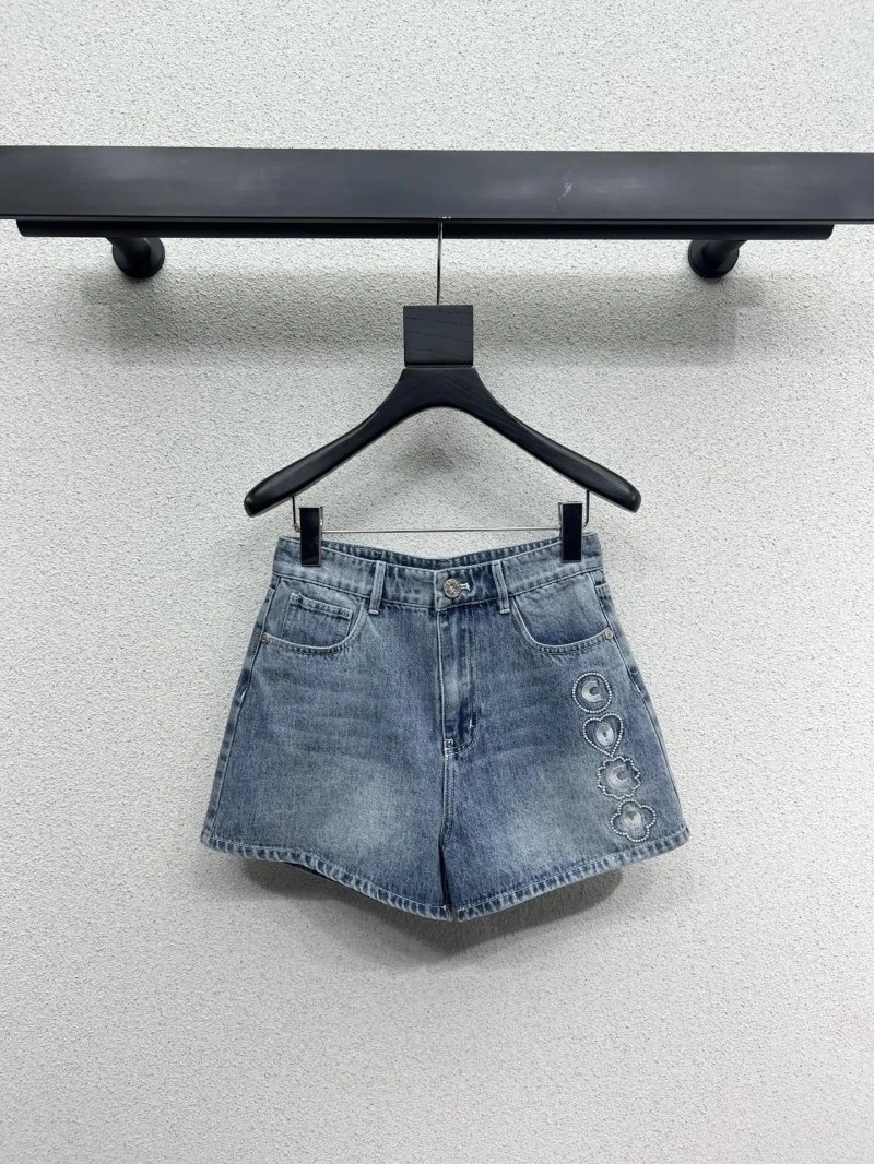 Chanel Jeans