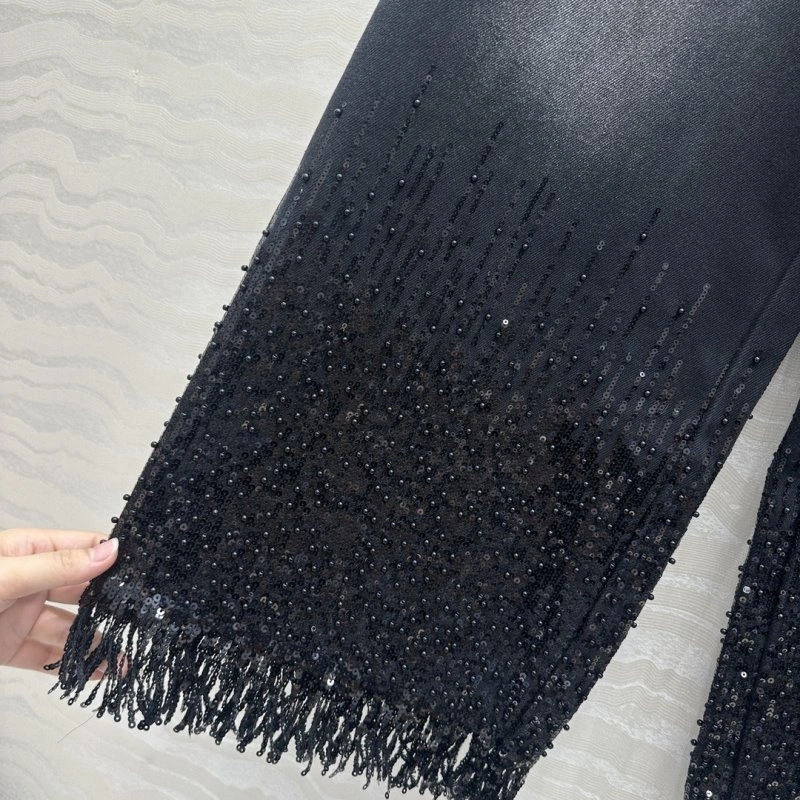 Low-cost Chanel Jeans