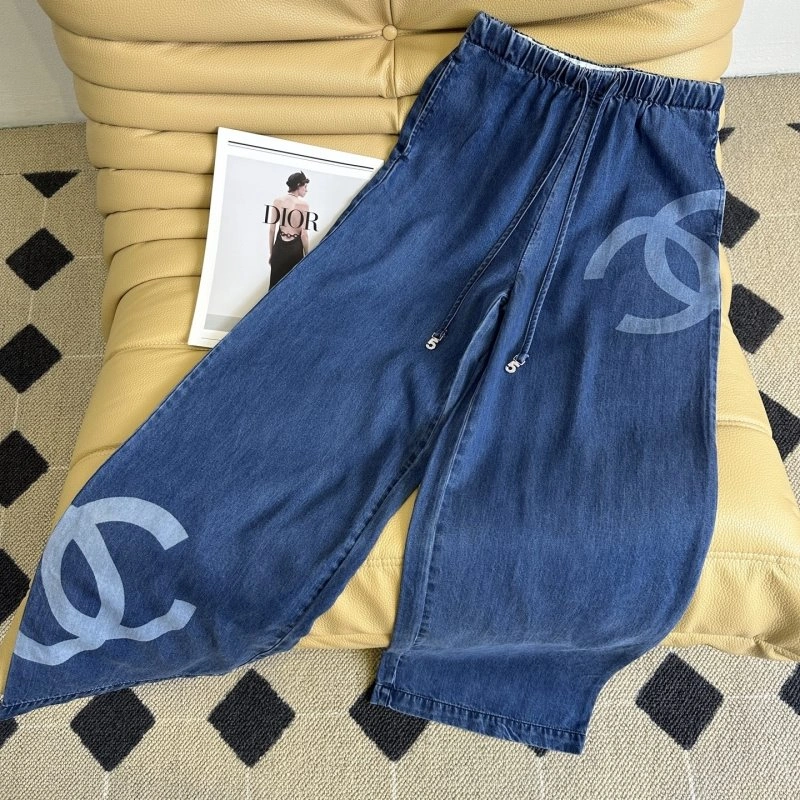 Chanel Jeans