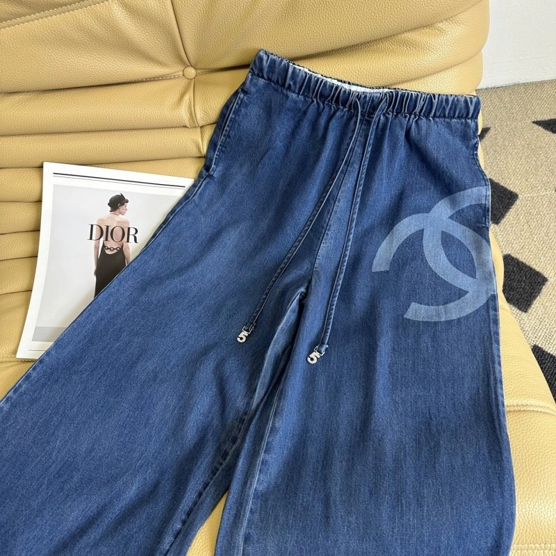 High fidelity Chanel Jeans