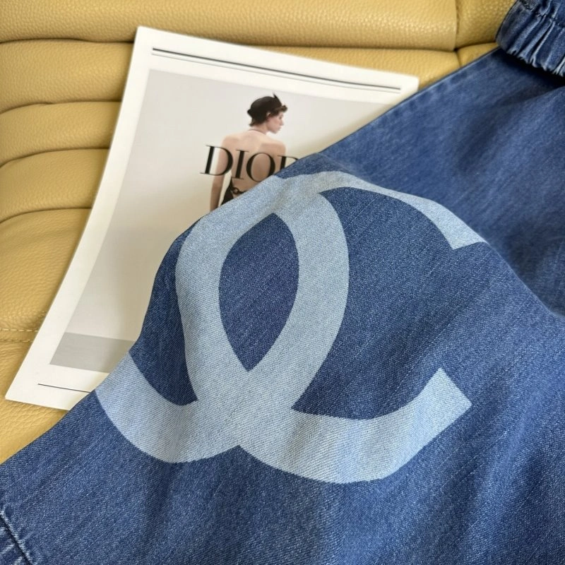 High fidelity Chanel Jeans