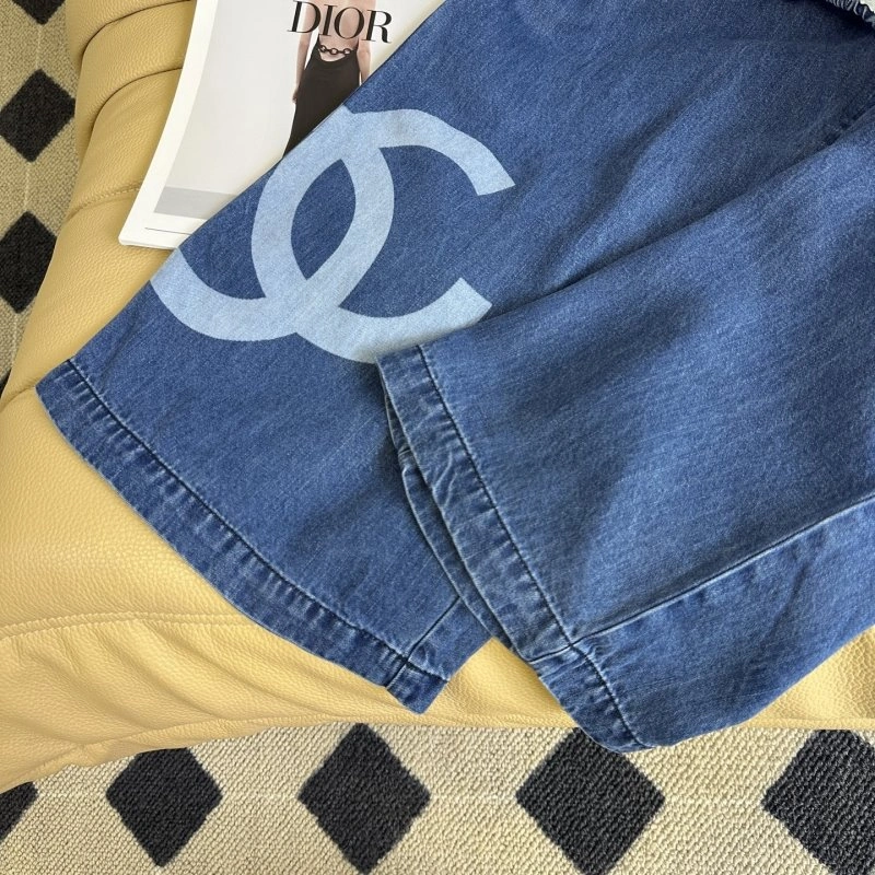 High fidelity Chanel Jeans