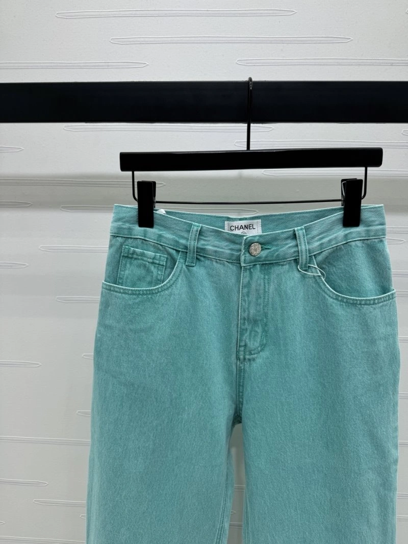 Accurate model Chanel Jeans