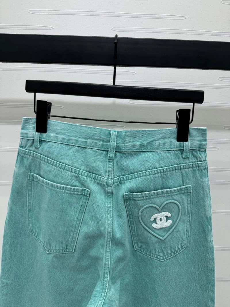 Accurate model Chanel Jeans