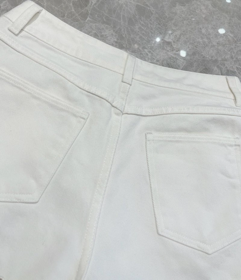 Bargain Chanel Jeans