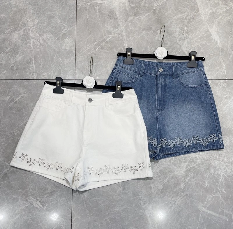 Chanel Jeans