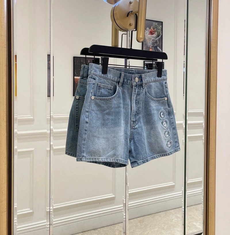Chanel Jeans