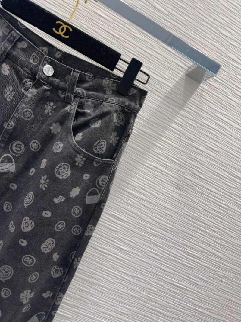 Cut-rate Chanel Jeans