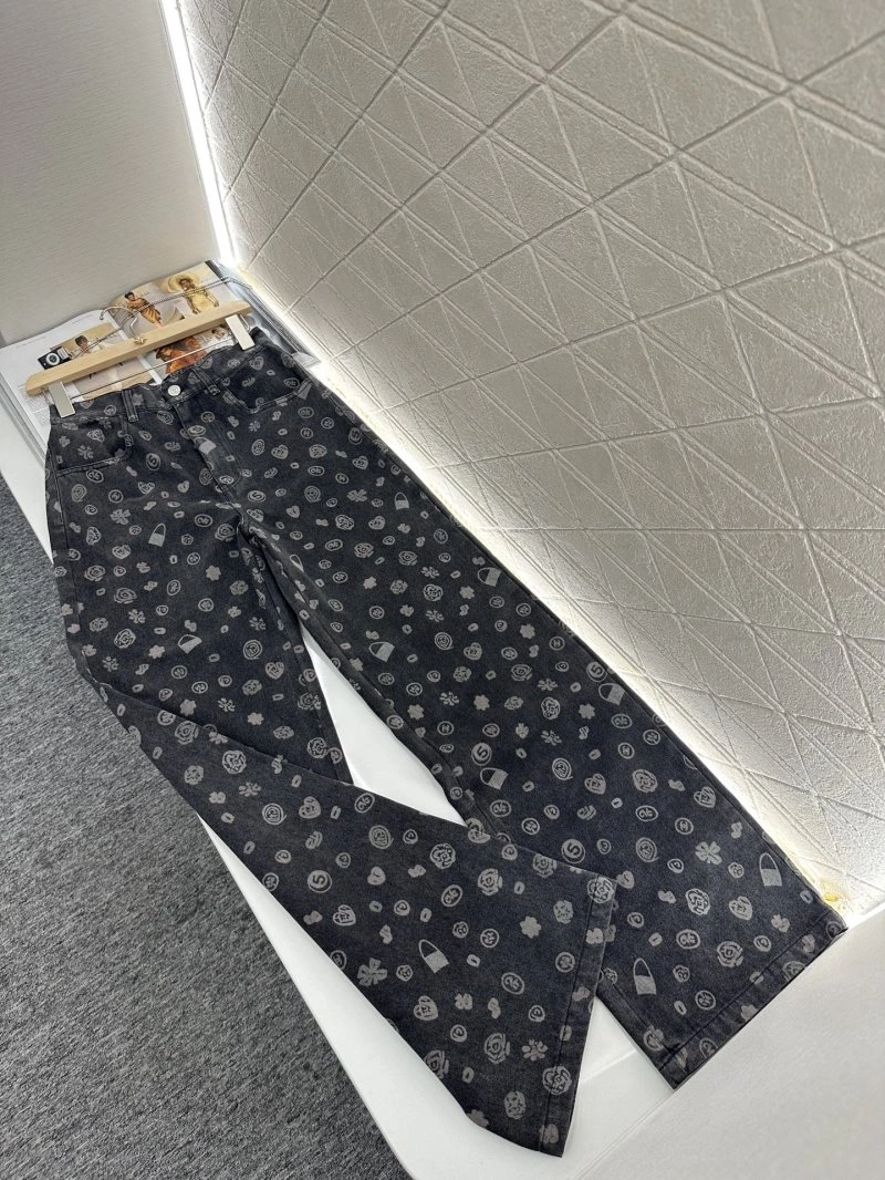 Discounted Chanel Jeans