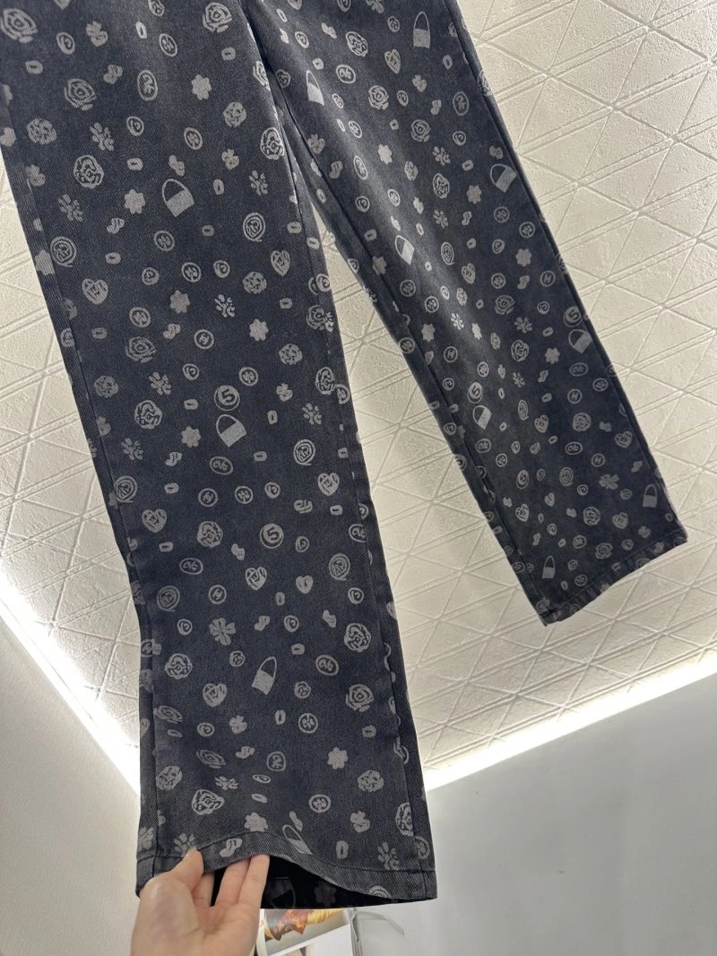 Discounted Chanel Jeans