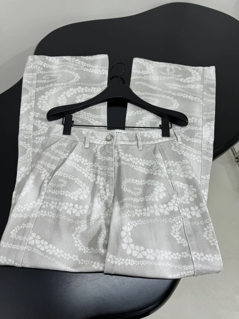 Factory-made Chanel Jeans