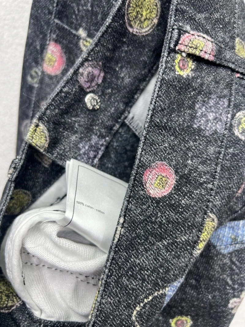 Bargain Chanel Jeans