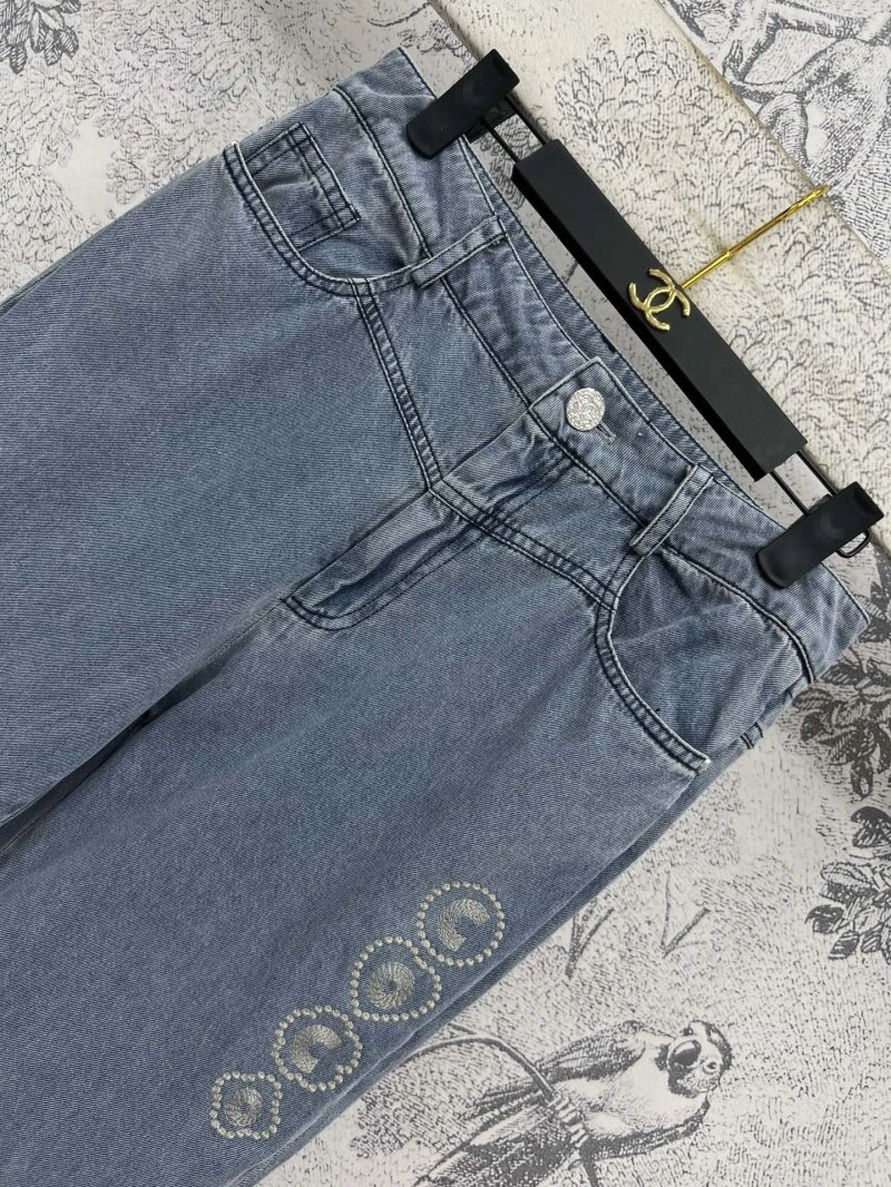 Discounted Chanel Jeans