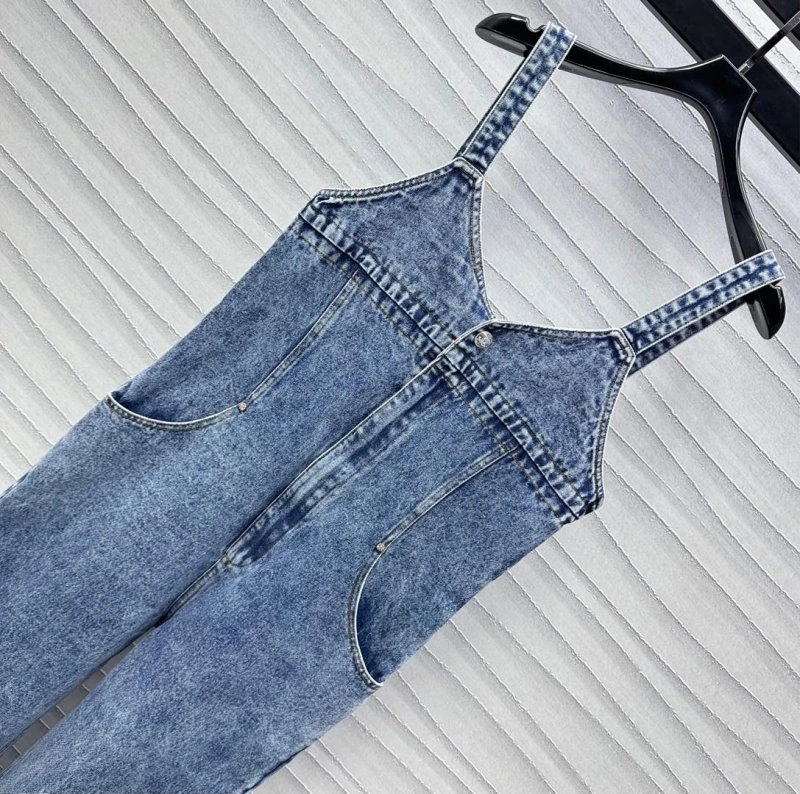Cut-rate Chanel Jeans