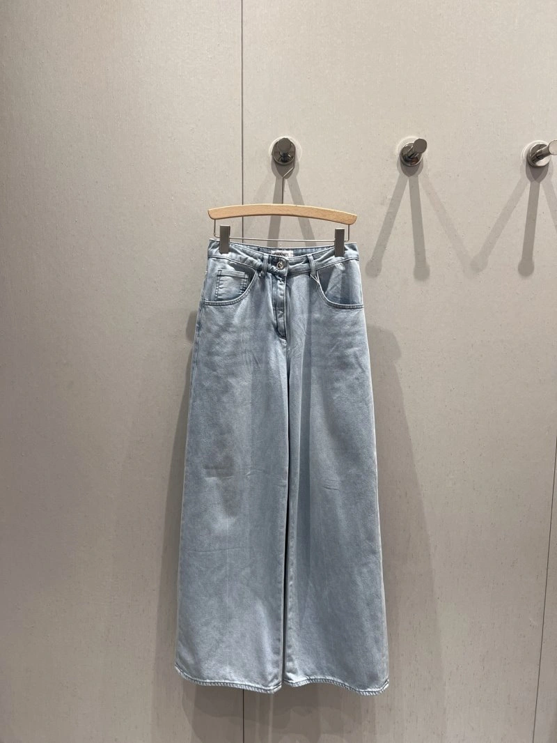 Chanel Jeans