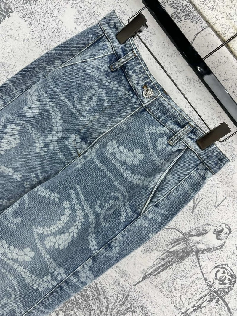 Discounted Chanel Jeans