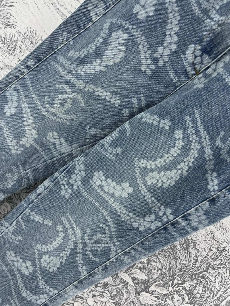 Discounted Chanel Jeans