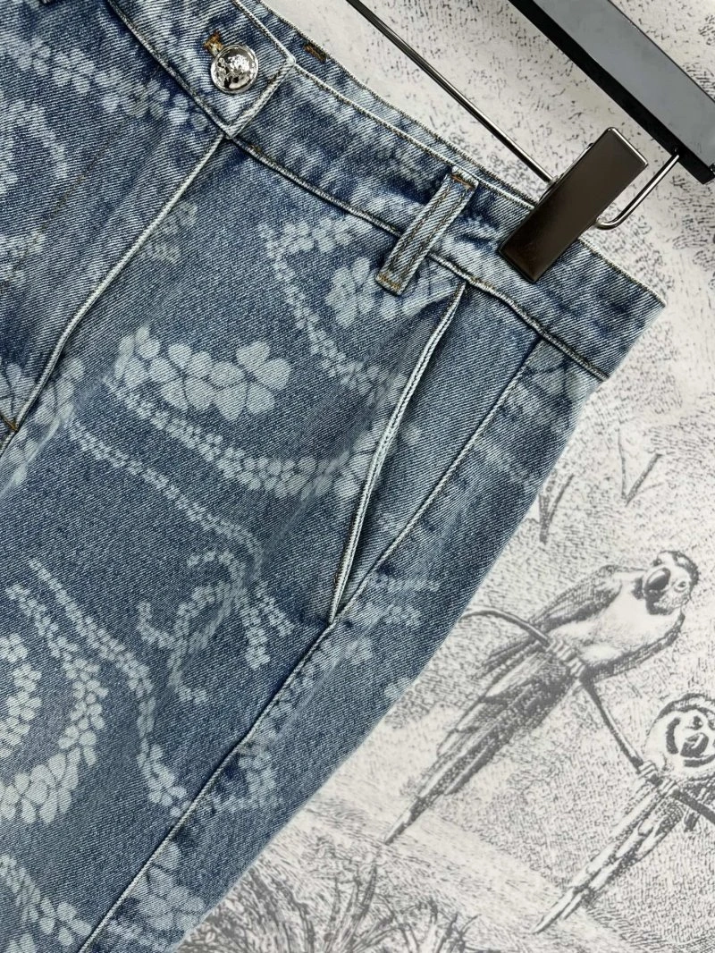 Discounted Chanel Jeans