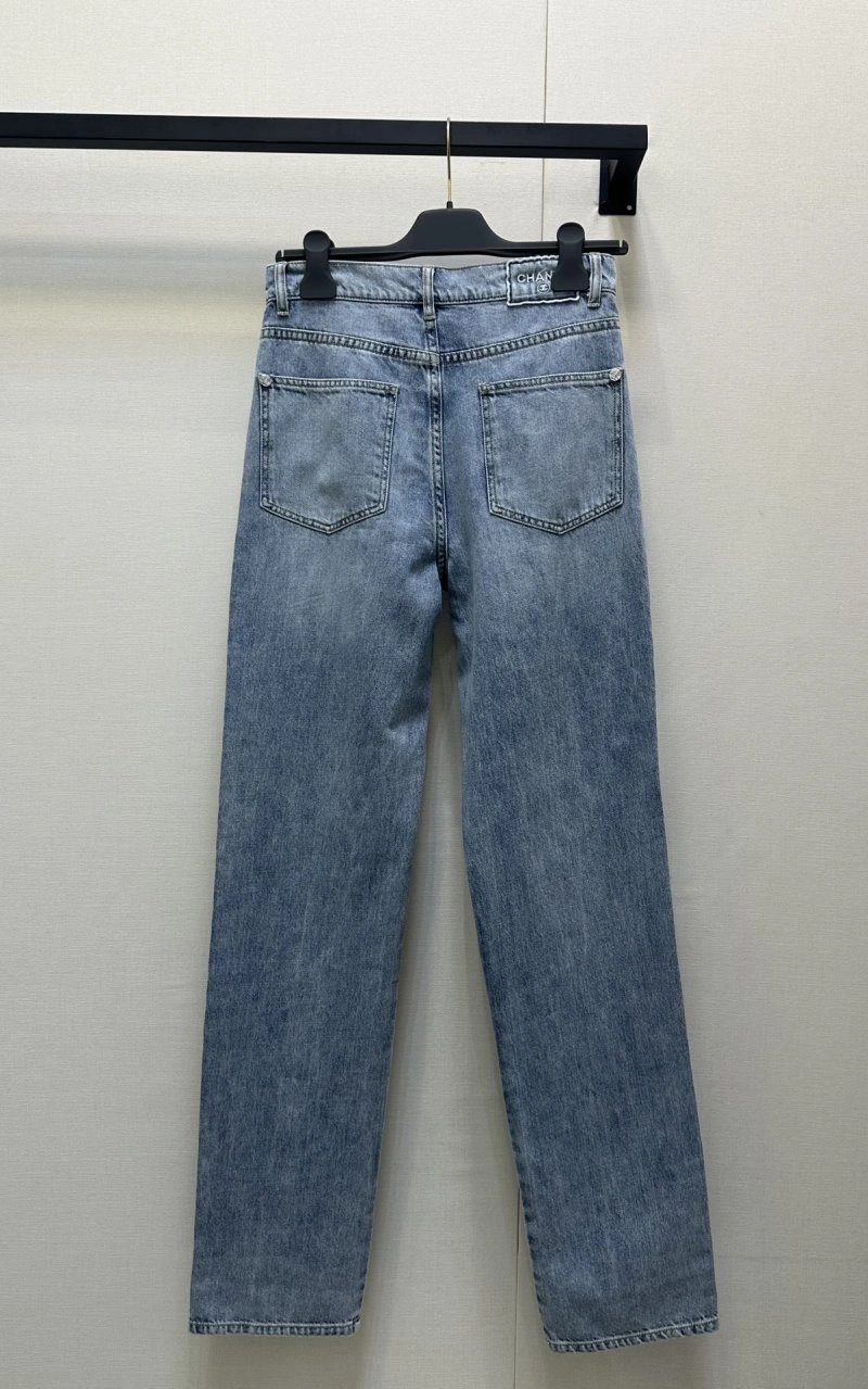 Accurate model Chanel Jeans
