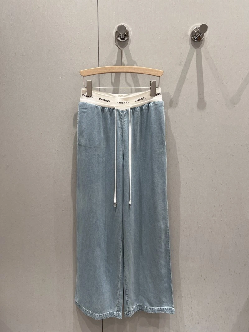 Chanel Jeans