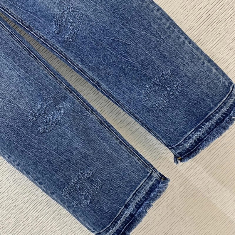 Top match Chanel Jeans