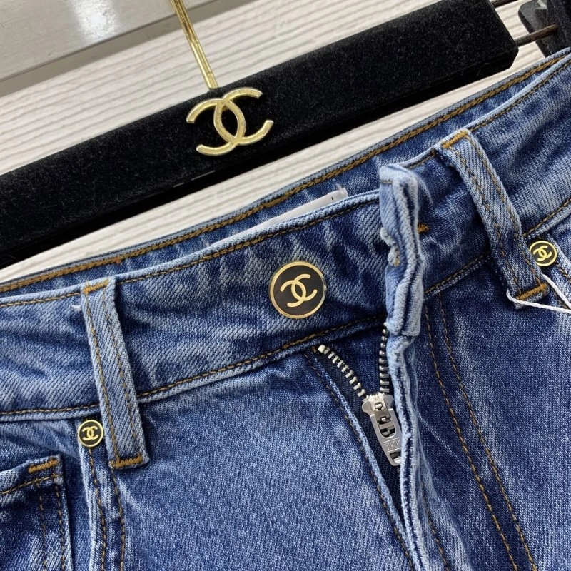 Top match Chanel Jeans