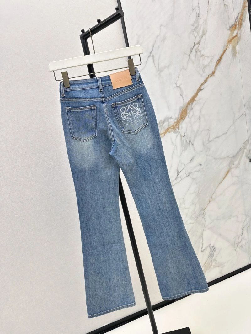 Accurate model Chanel Jeans