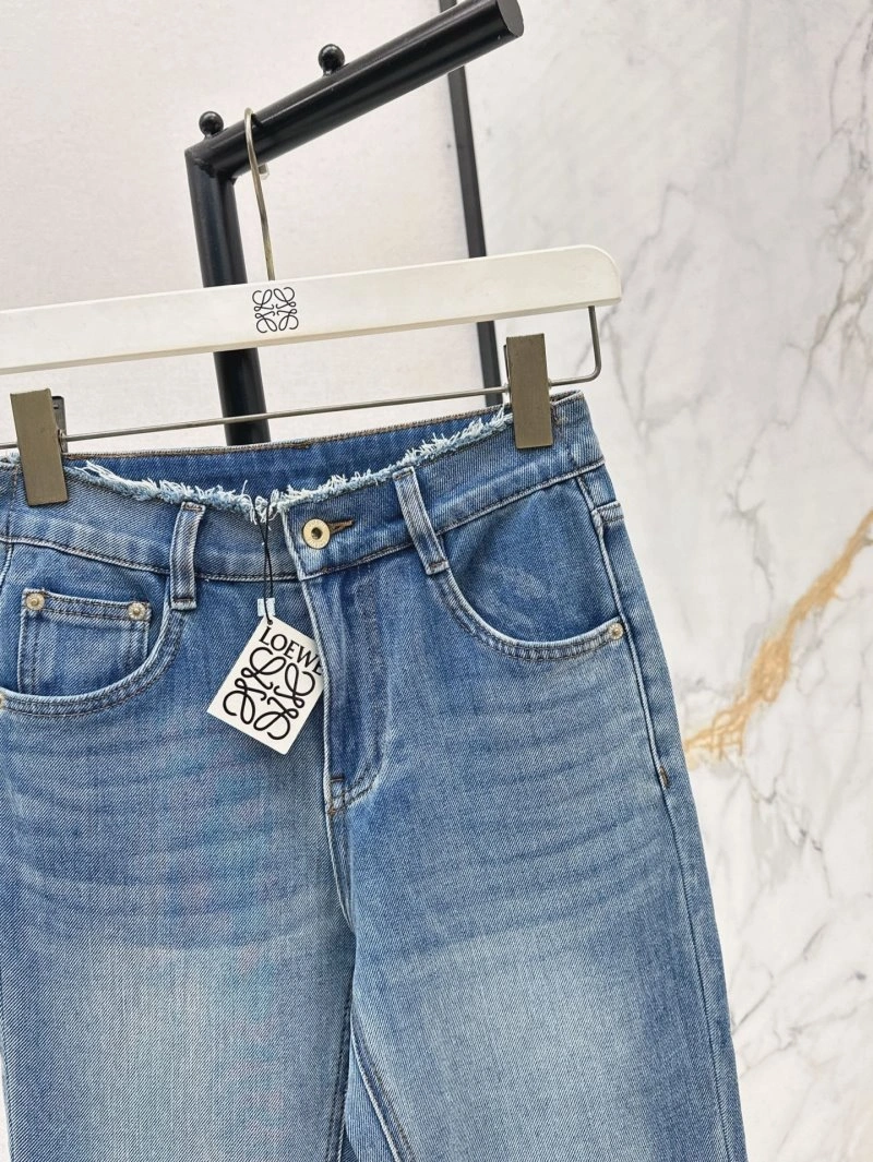 Accurate model Chanel Jeans