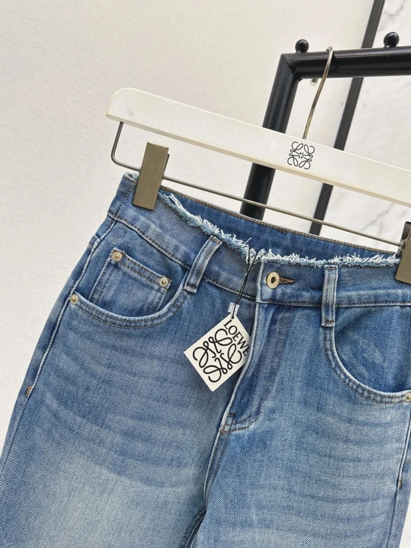 Accurate model Chanel Jeans