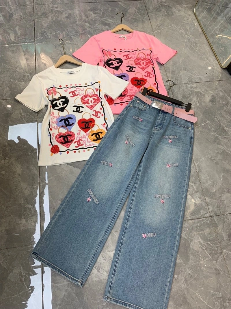 Chanel Jeans