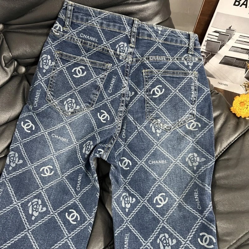 Accurate model Chanel Jeans