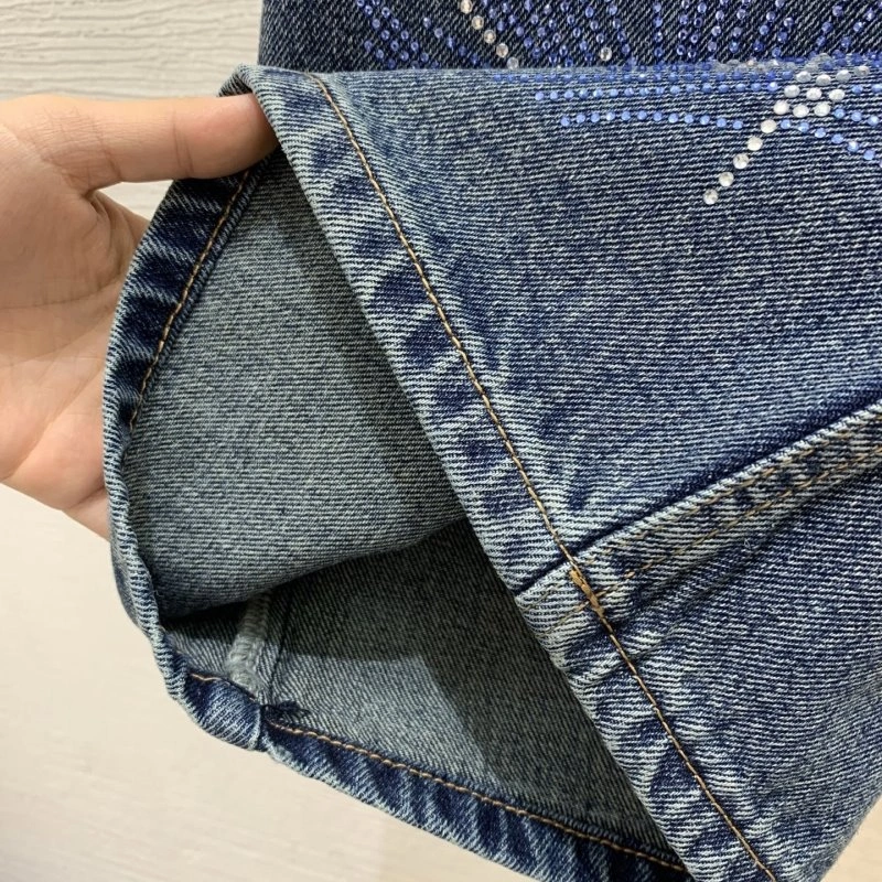 Accurate model Chanel Jeans