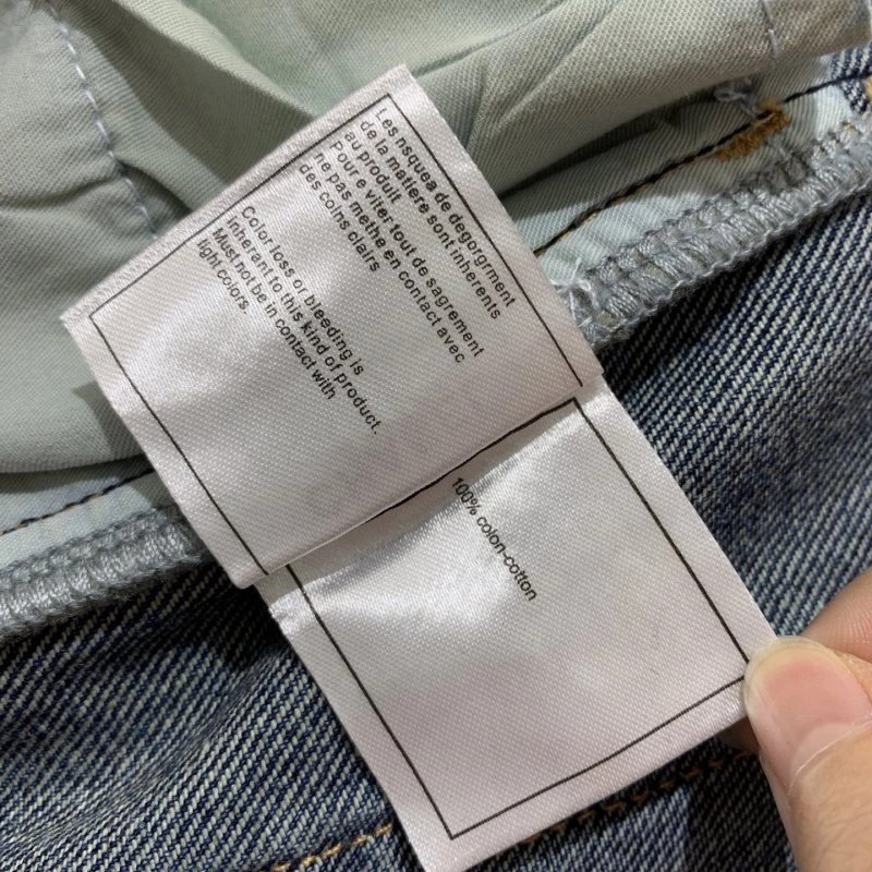 Accurate model Chanel Jeans