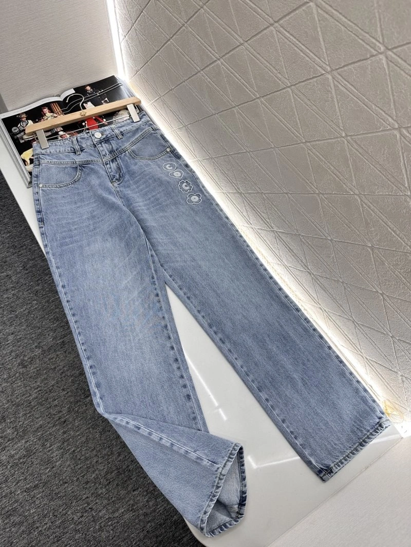 Cut-rate Chanel Jeans