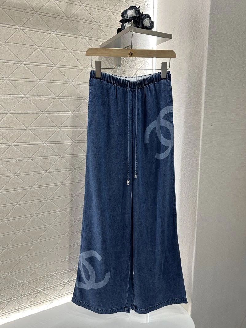 Chanel Jeans