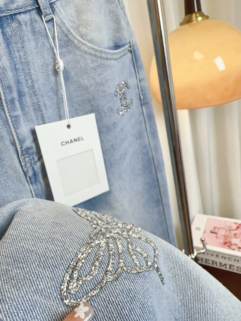 Cut-rate Chanel Jeans