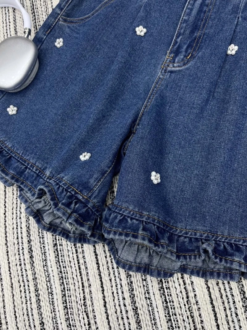 Discounted Chanel Jeans